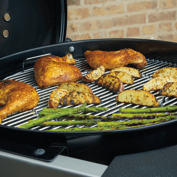 Купить угольный гриль Weber Performer Deluxe GBS 57 см черный 15501004 ...